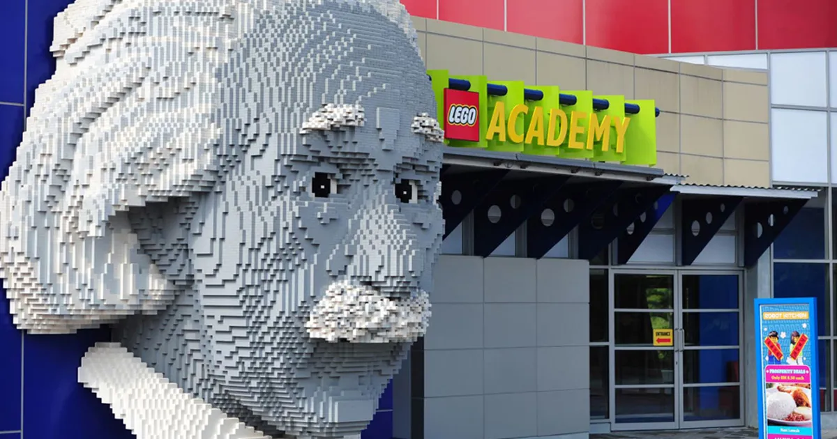 LEGO® Academy | Theme Park | LEGOLAND® Malaysia Resort
