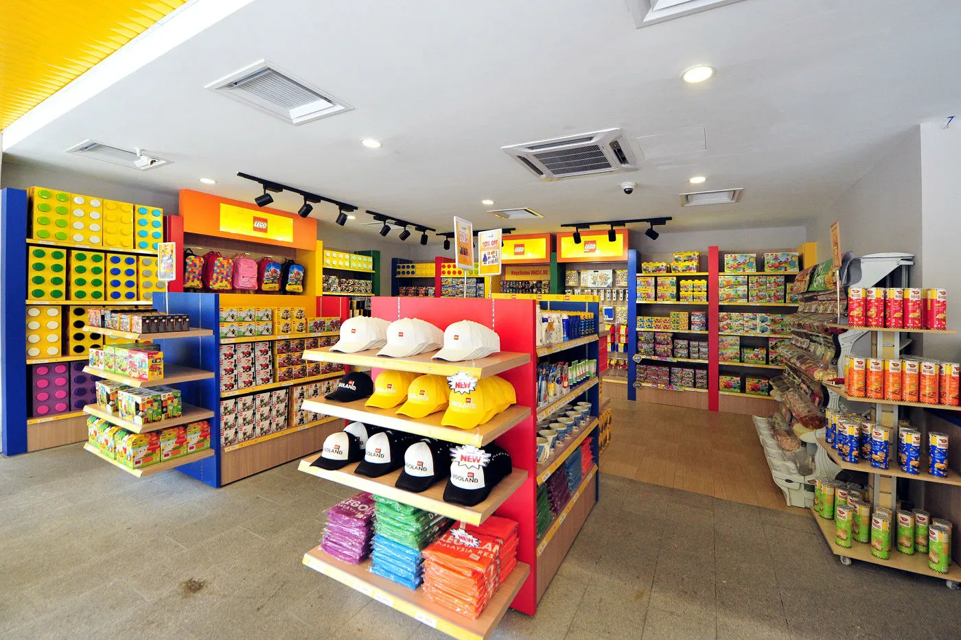 Mini Market | Shopping | LEGOLAND® Malaysia Resort