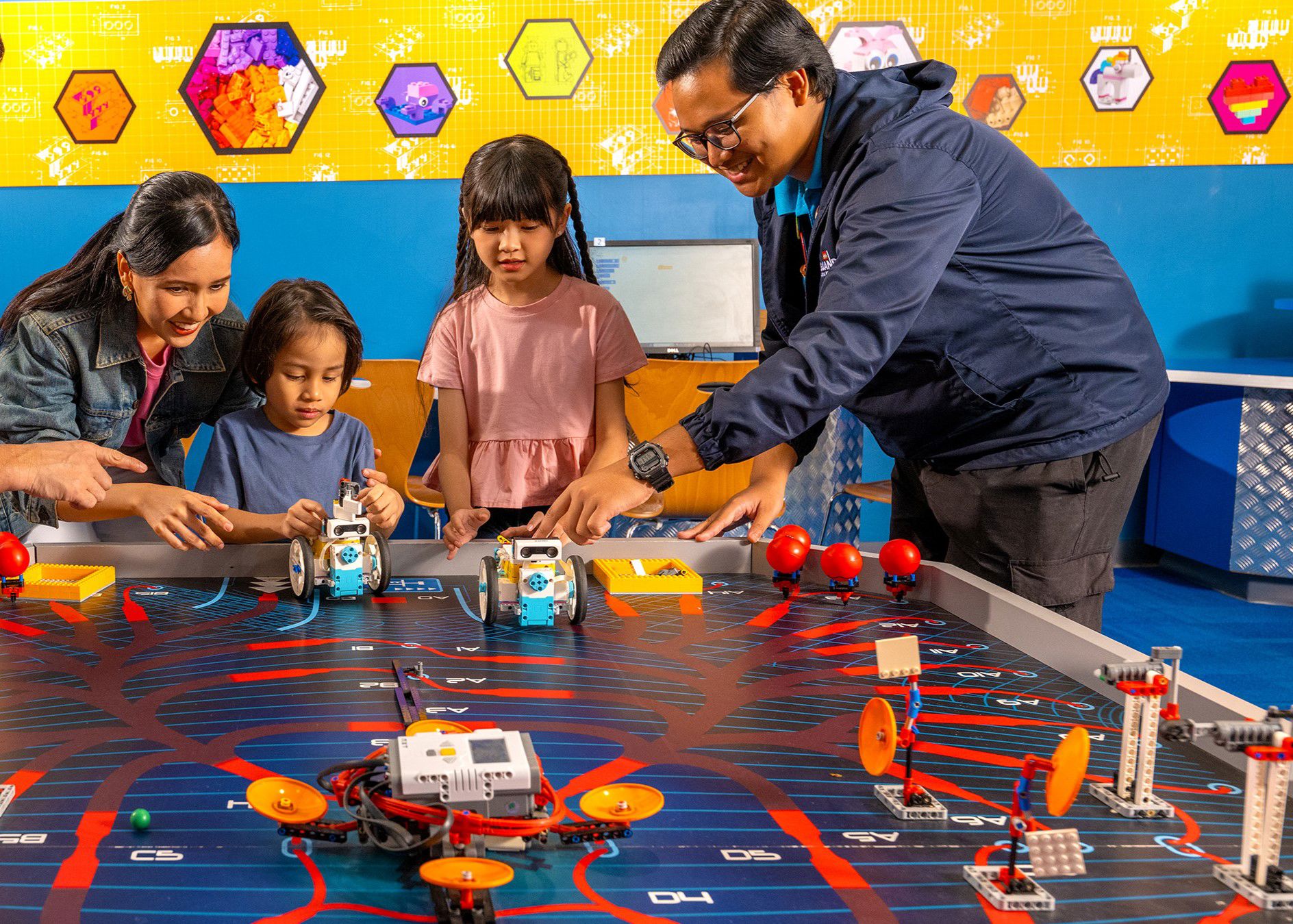 LEGO® Mindstorms | Theme Park| LEGOLAND® Malaysia Resort