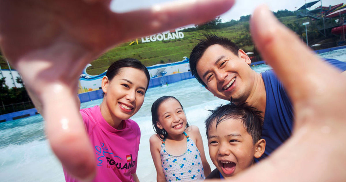 LEGO® Wave Pool | Water Park | LEGOLAND® Malaysia Resort